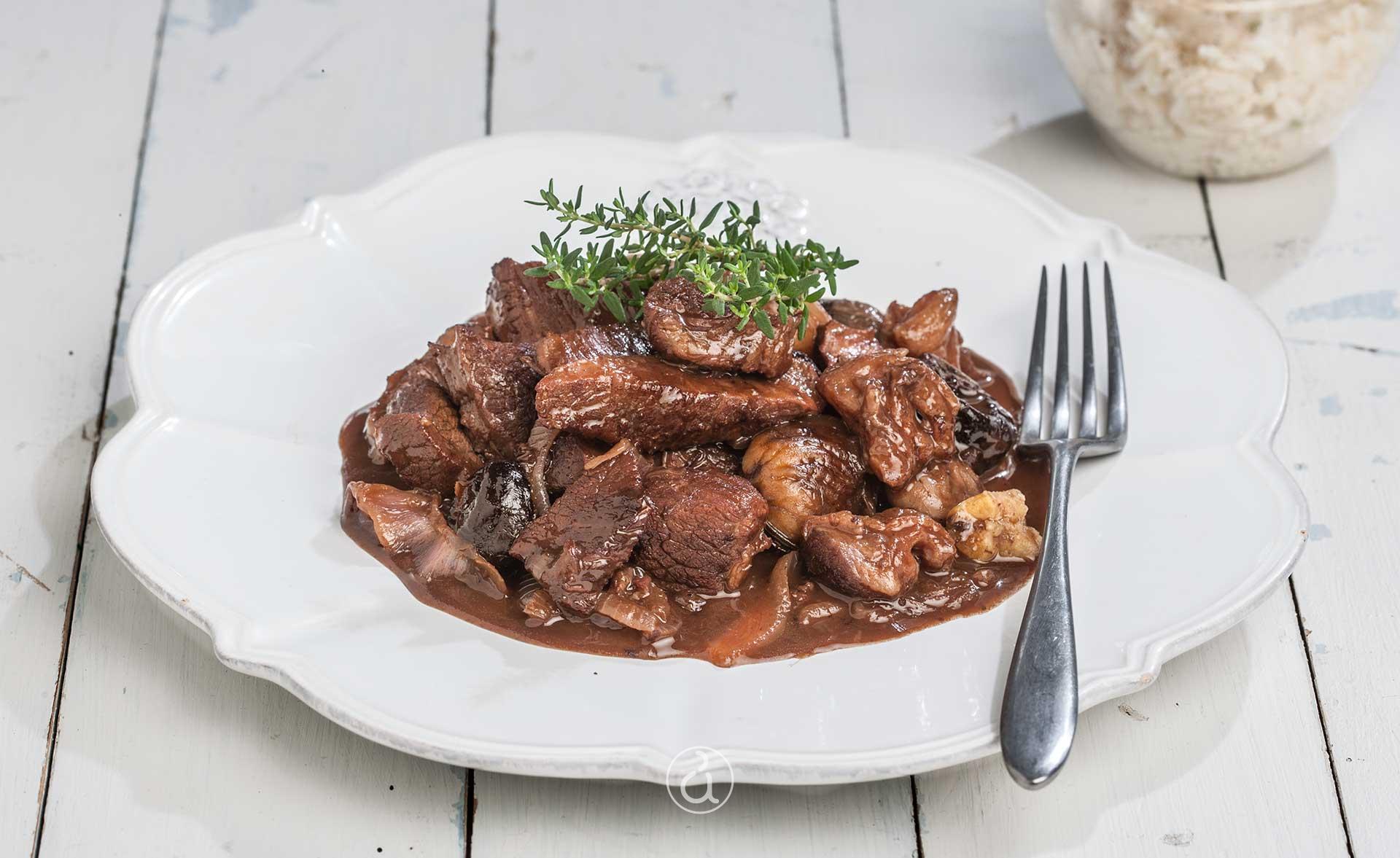 Αγριογούρουνο στη γάστρα