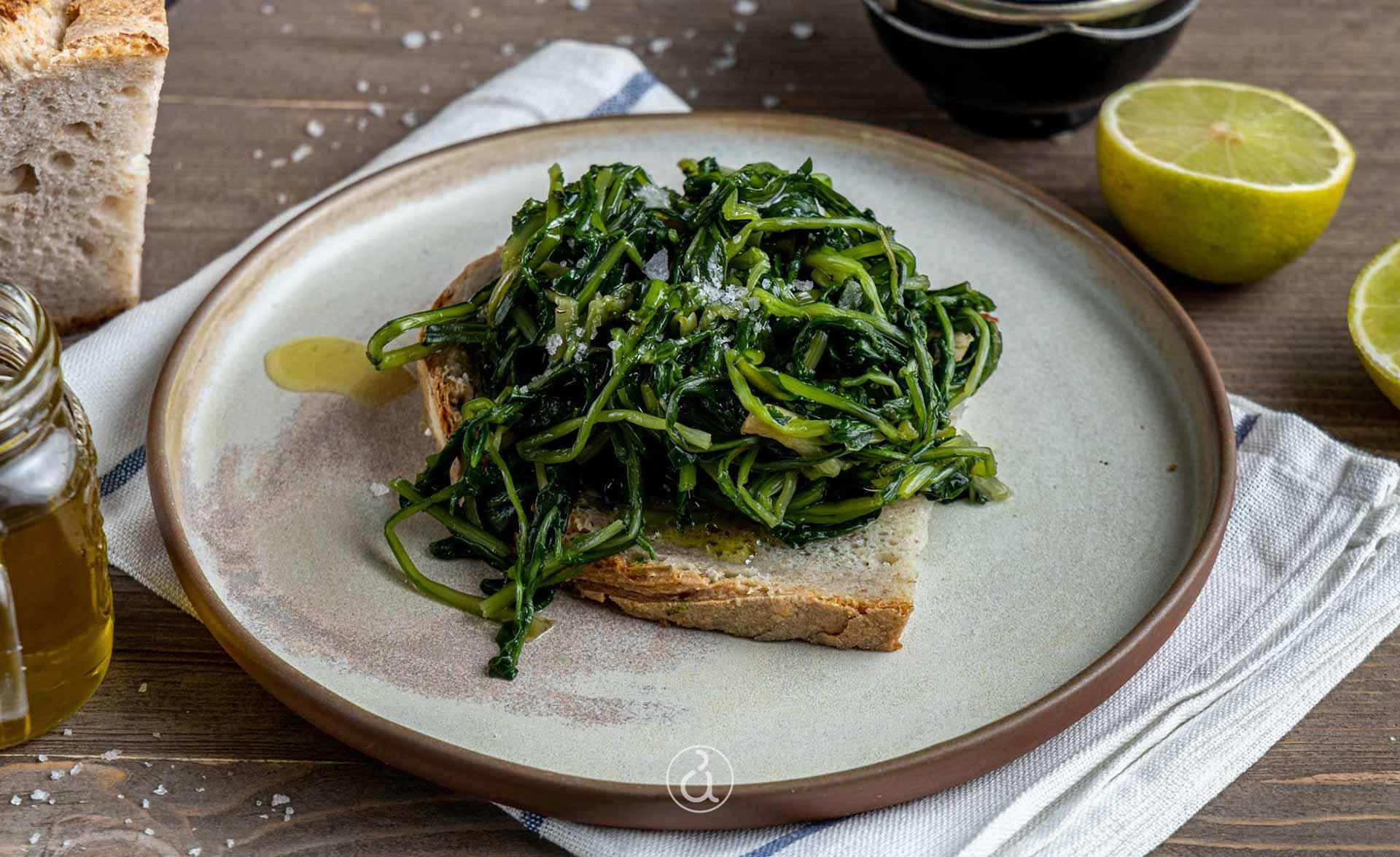 Συνταγή: Άγρια χόρτα βραστά - Argiro.gr - Argiro Barbarigou