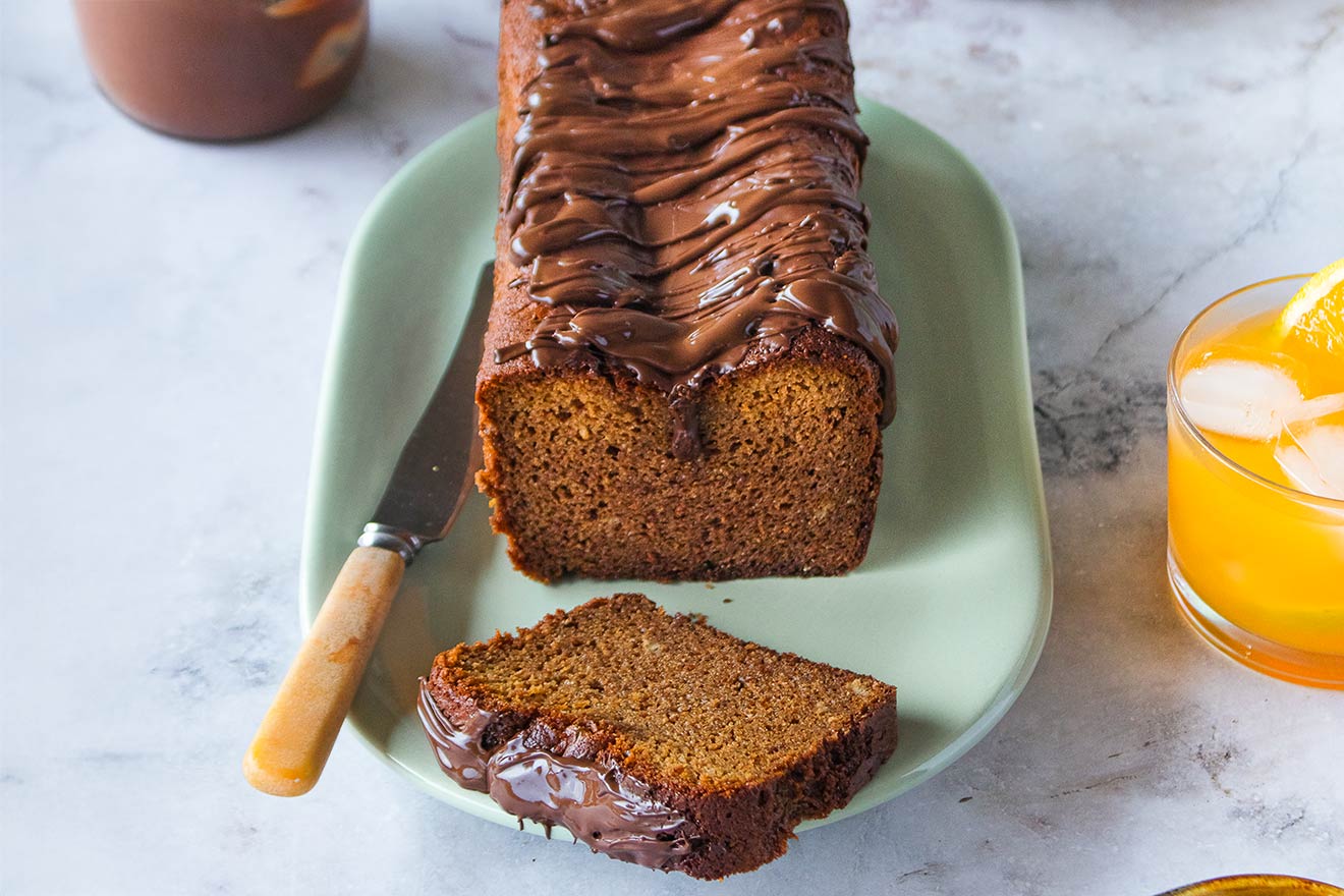 Συνταγή: Κέικ πρωτεΐνης με ταχίνι - Argiro.gr - Argiro Barbarigou